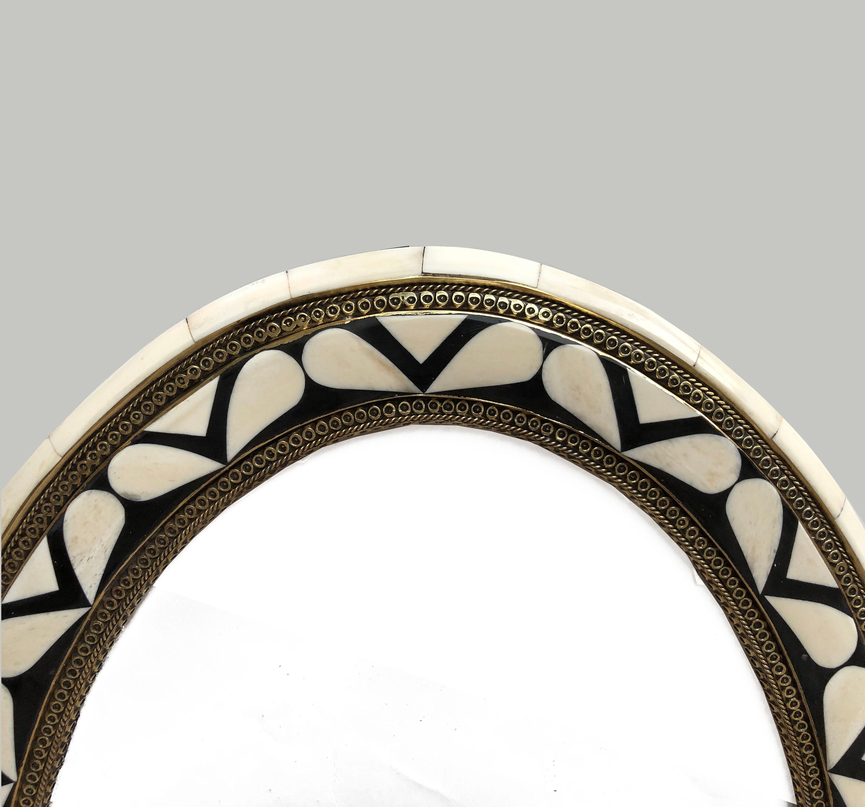 Oval Mirror Beautiful Reflections Asymmetrical Mirror Decorative Mirror ...