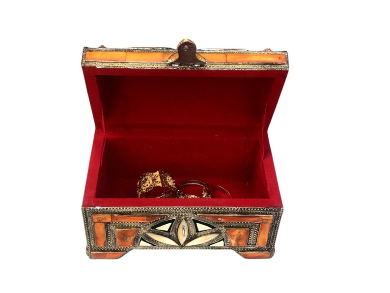 Handmade Moroccan Jewelry Box: Resin, Copper Motif Wood, Vintage ...