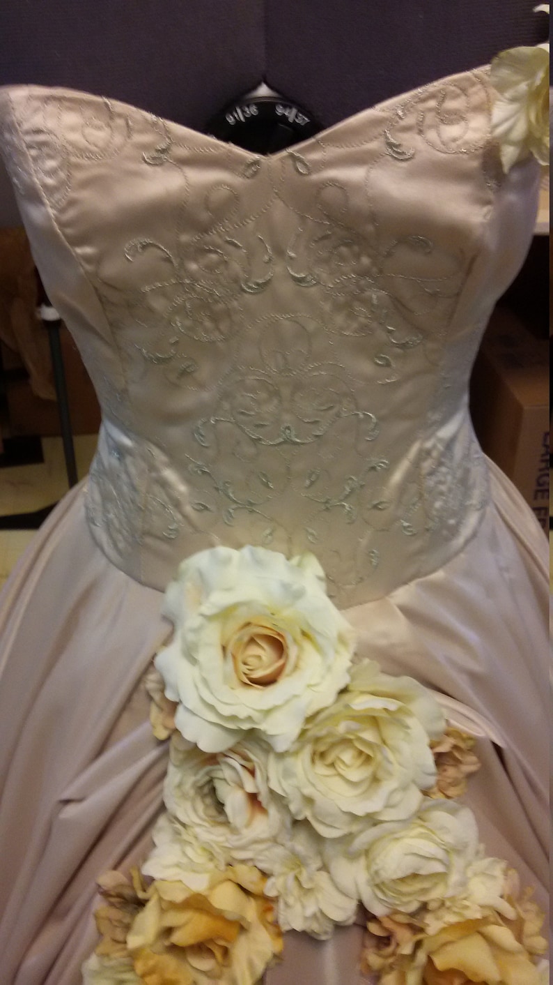 Stunning Spanish Ball Gown Wedding Dress - Done in Your Colors! - Etsy