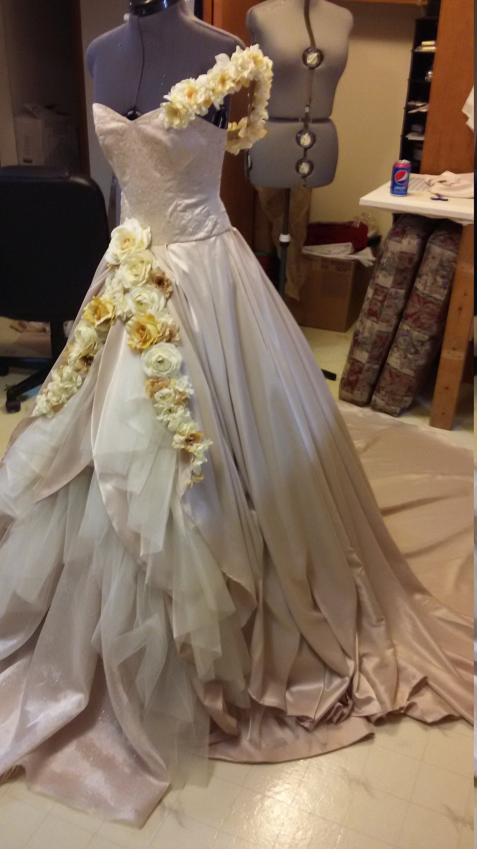 Stunning Spanish Ball Gown Wedding Dress - Done in Your Colors! - Etsy