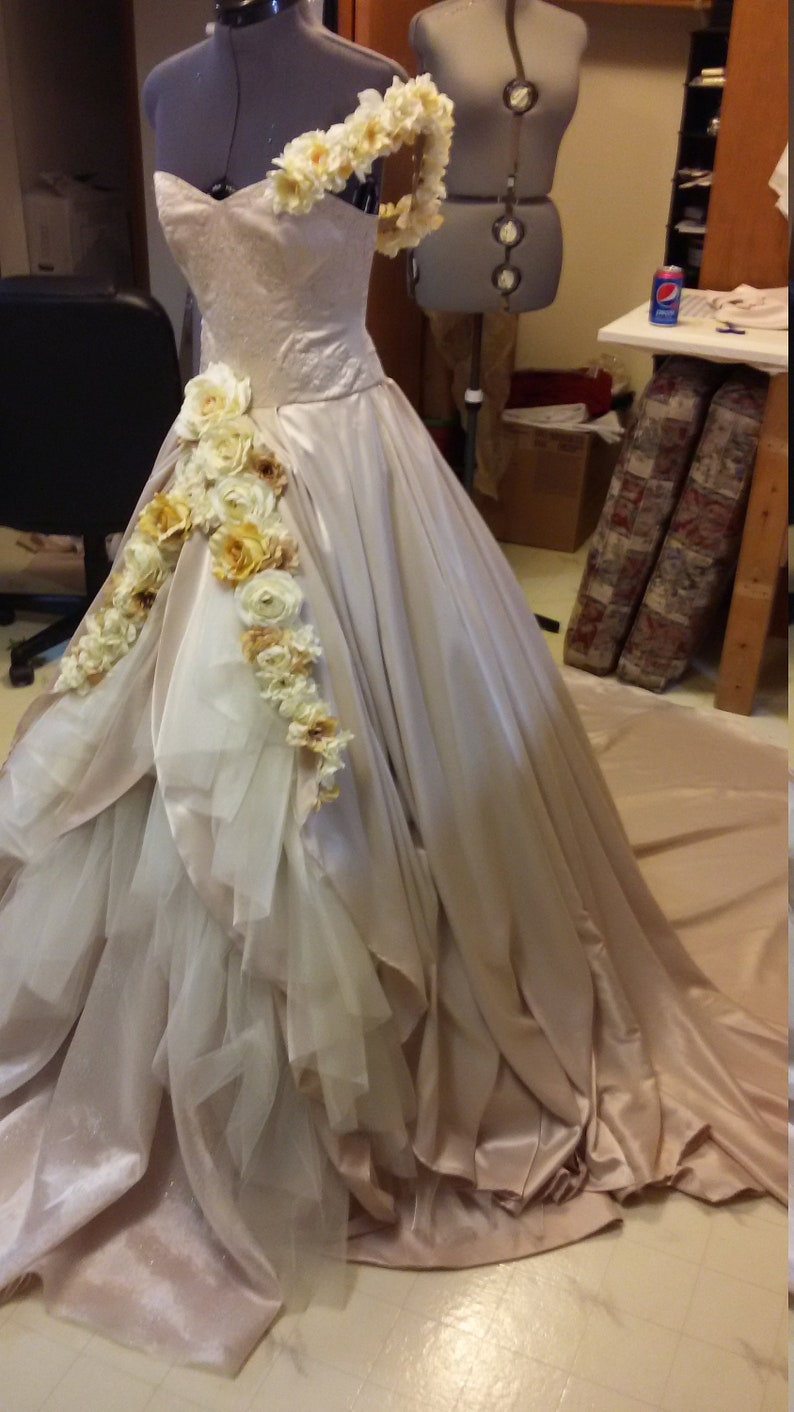 Stunning Spanish Ball Gown Wedding Dress - Done in Your Colors! - Etsy