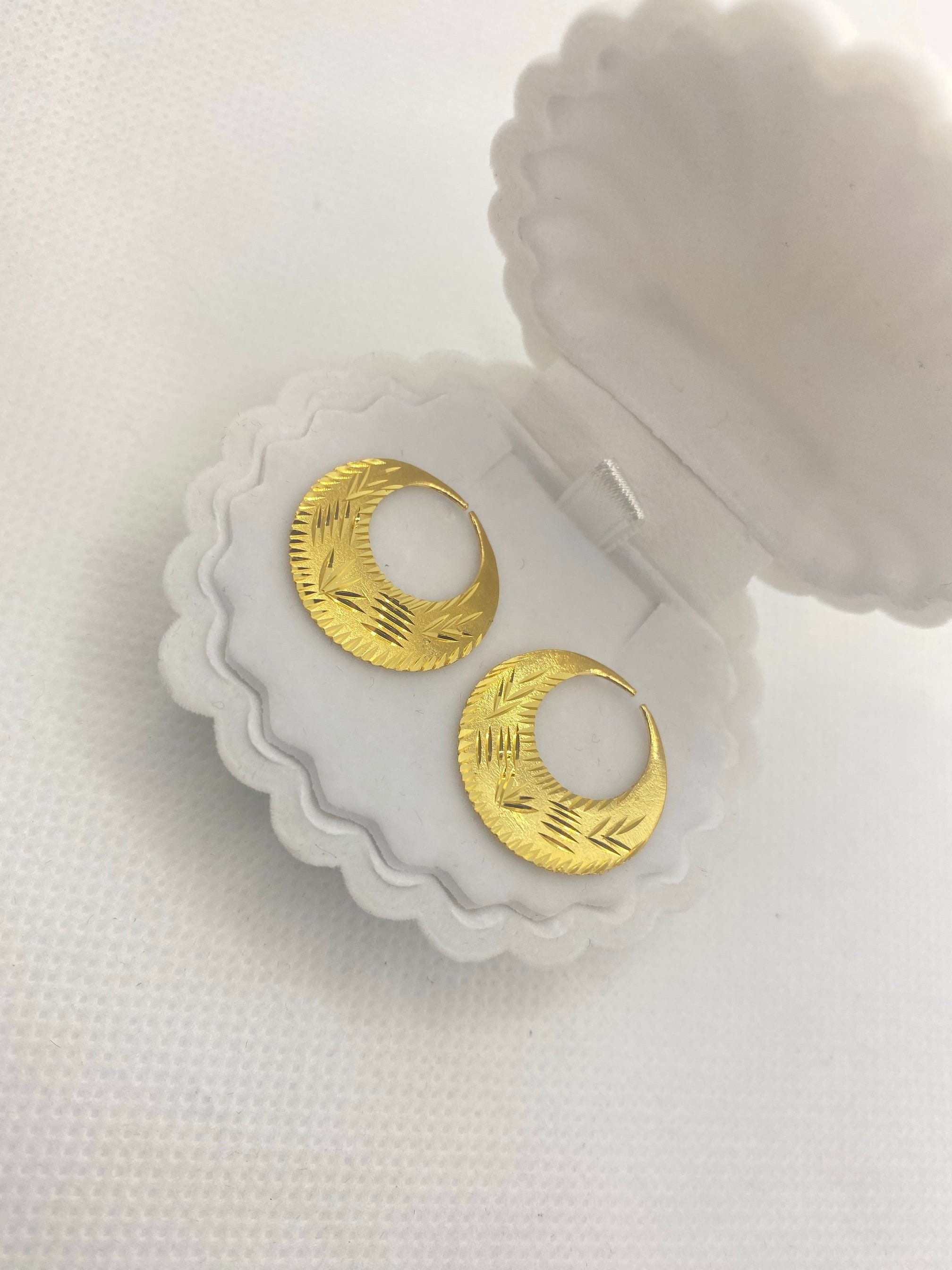 Nattiyan earrings near me store