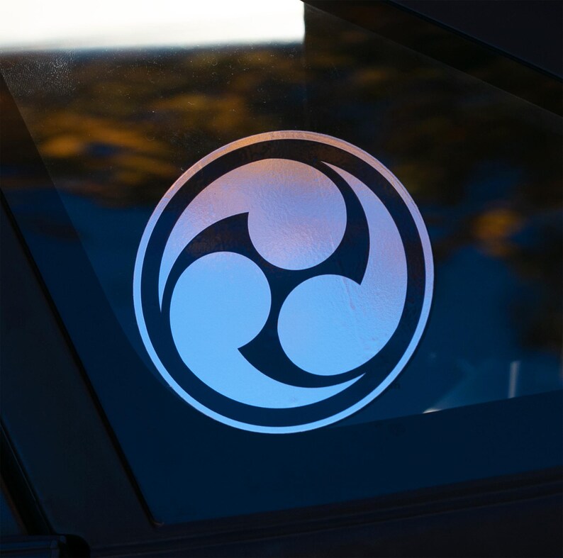 Mitsudomoe Kamon Sticker: Japanese Family Crest Decal - Etsy