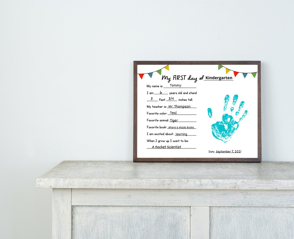 First Day of School Handprint Craft First and Last Day of - Etsy