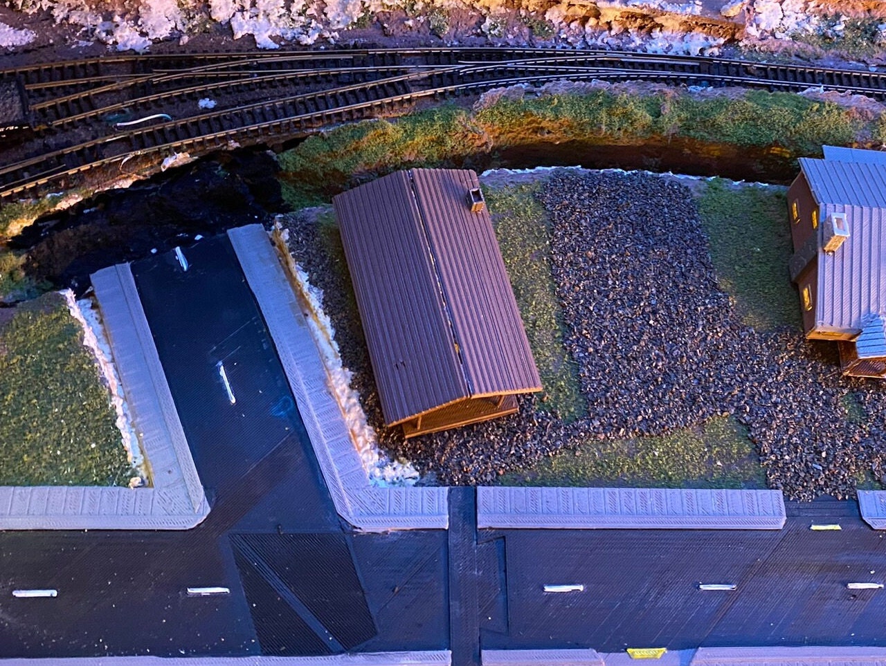 Assembled Scale Model Structure Kit uncle Digger's Cabin Z 1/220, N 1/ ...