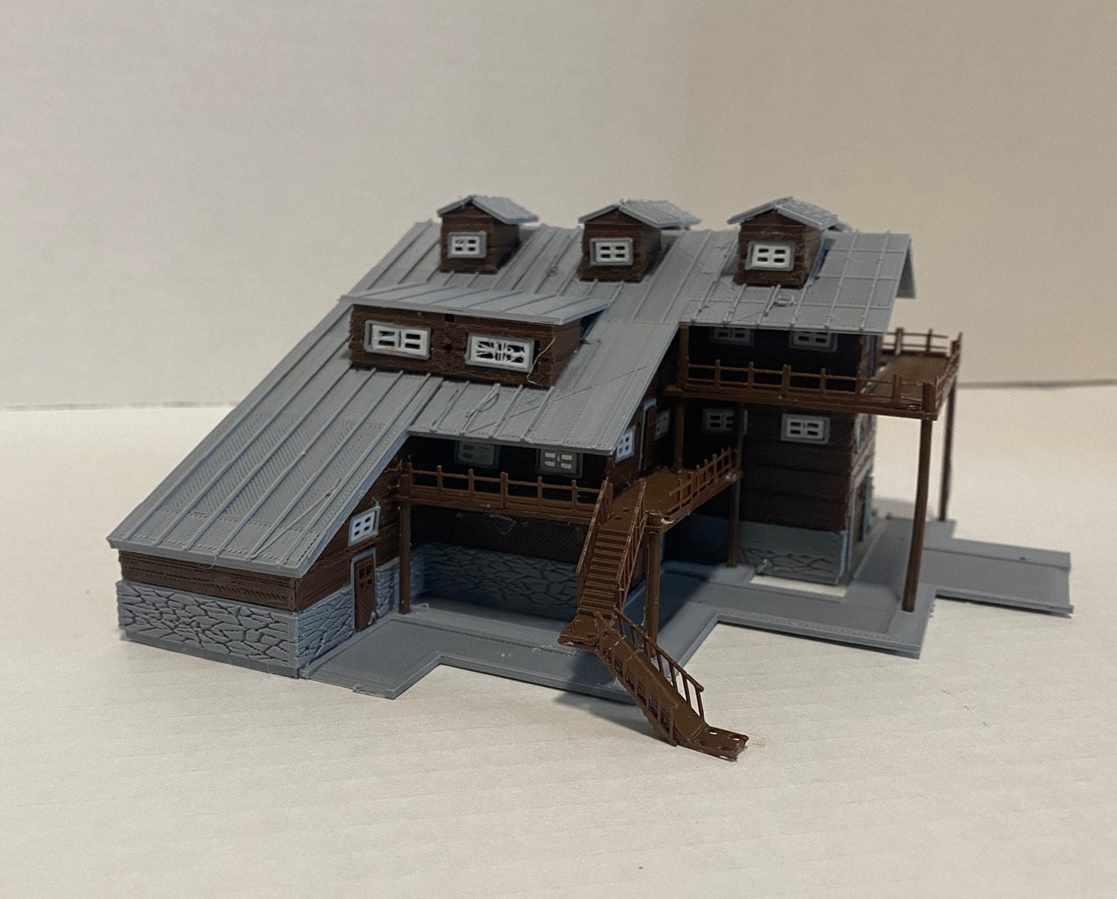 Mountain Chalet Inn - Assembled Model - Holiday Decor Z, N, HO - Model ...