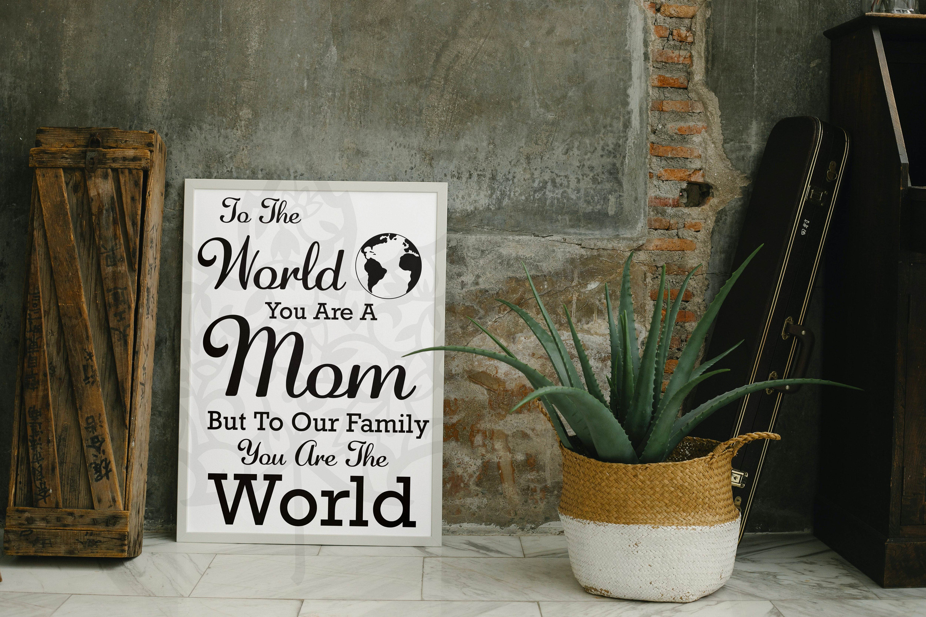 Mom World SVG - Etsy