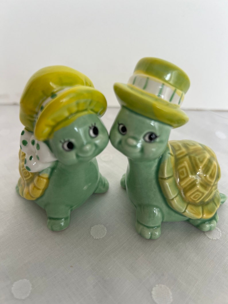 Vintage Little Turtle Shaker - Etsy