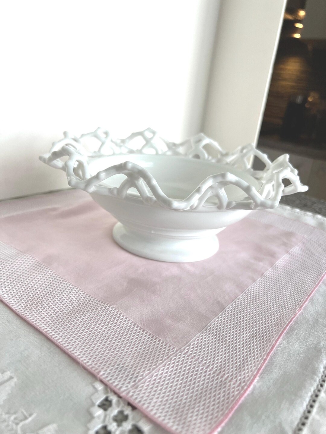 Vintage Attebury Lace Milk Glass Bowl - Etsy