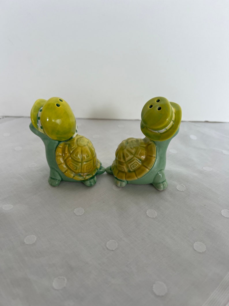 Vintage Little Turtle Shaker - Etsy