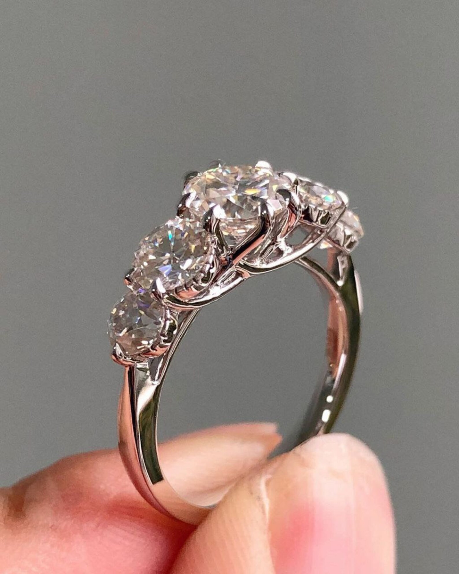 Trellis Prong Setting Five Diamond Ring for Wedding Ring, Classic Five ...