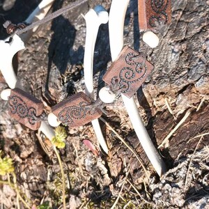 Druid Charm 5 Tile Walnut-bone Swirl Bracelet - Etsy