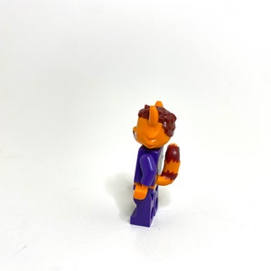 Vidiyo - Red Panda Dancer Lego Minifigure - Etsy