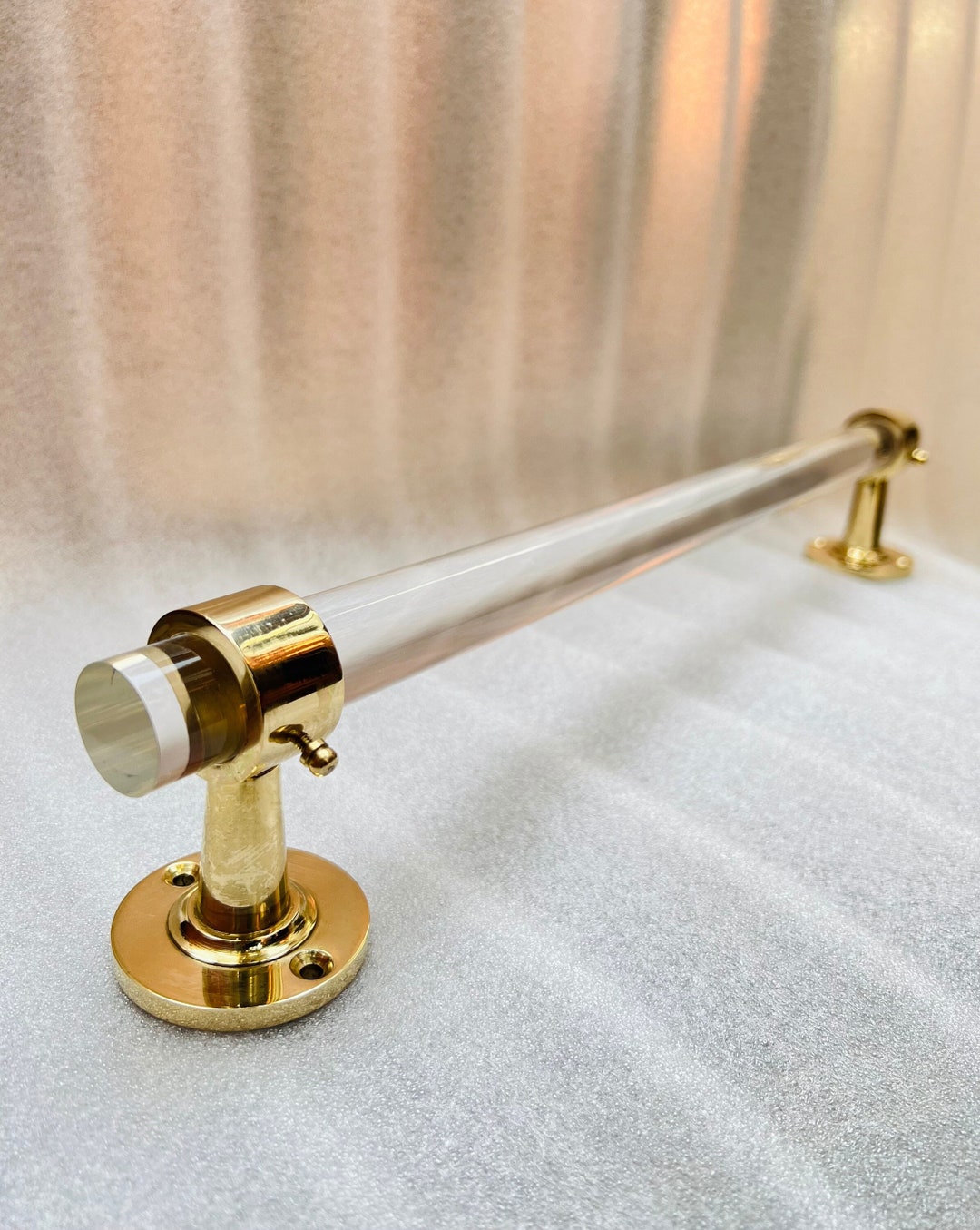 Lucite Towel Bar – Modern Towel Rack Made From Quality Brass Material ...