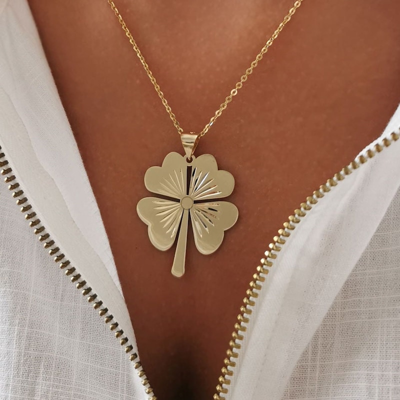 Clover Necklace - Etsy