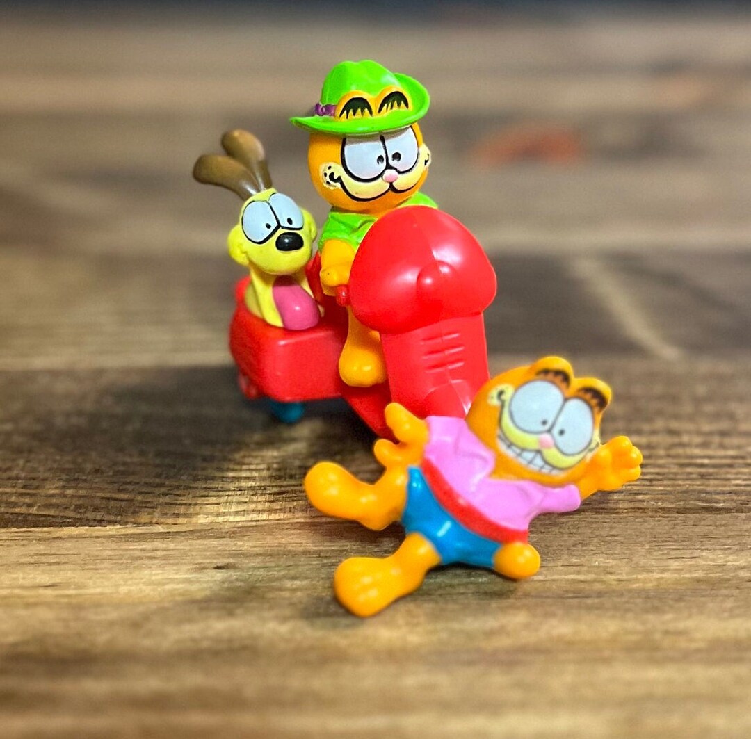 Vintage Mcdonald's Garfield and Odie Happy Meal Toy, 1980's Retro ...