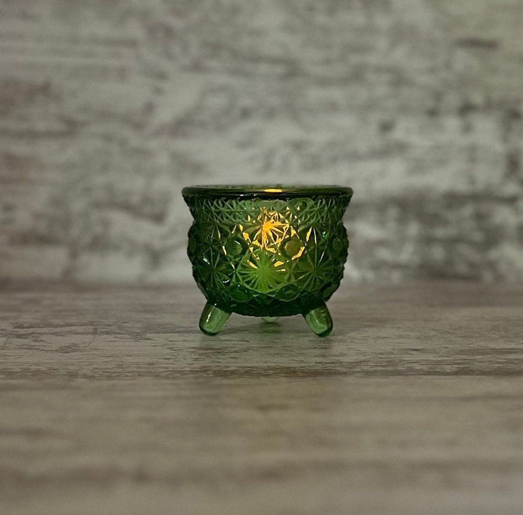 Vintage LE Smith Daisy and Buttons Kettle Glass, Cauldron, Salt Dish ...