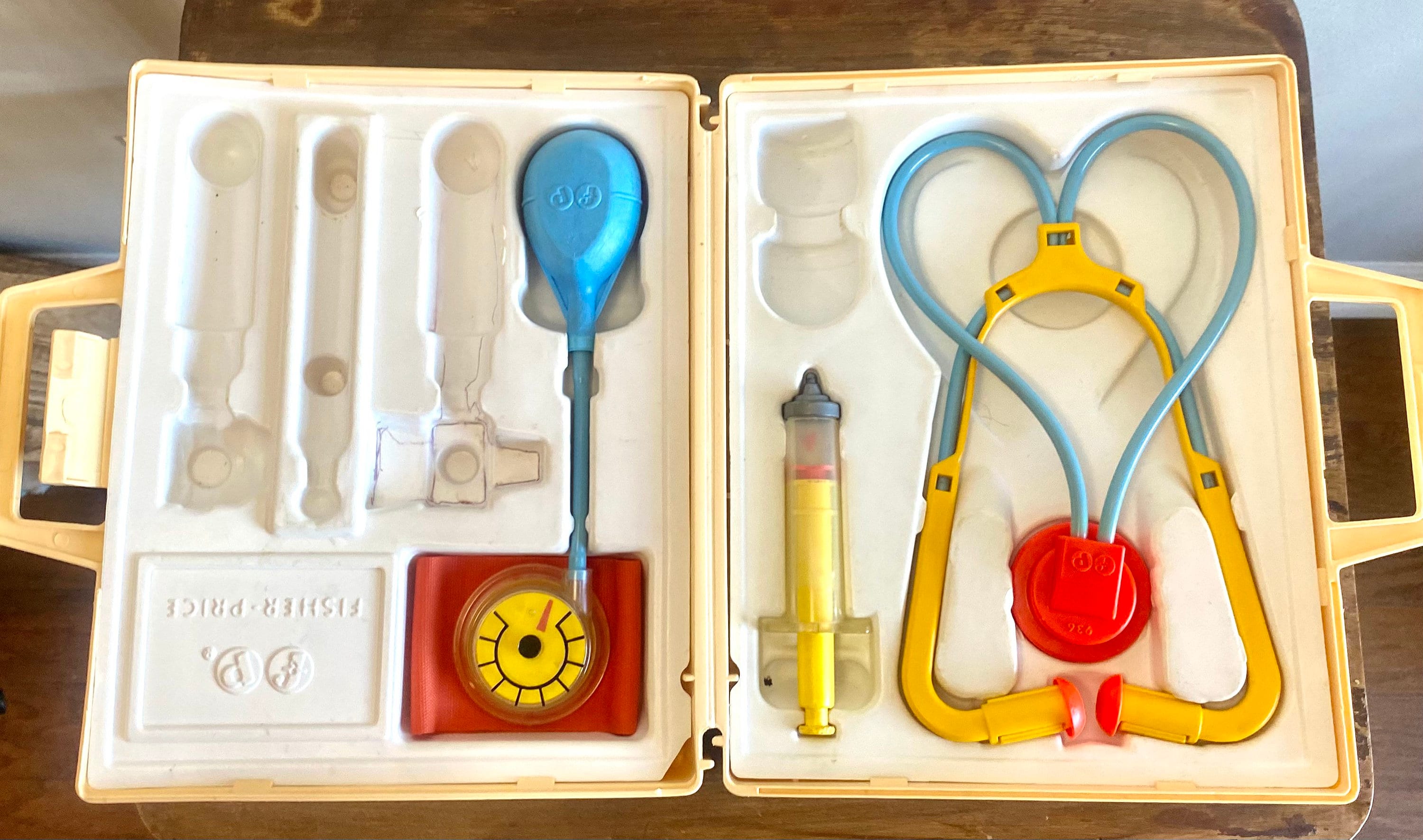 Vintage 1977 Fisher Price Medical Kit Made in U.S.A Vintage 70's ...