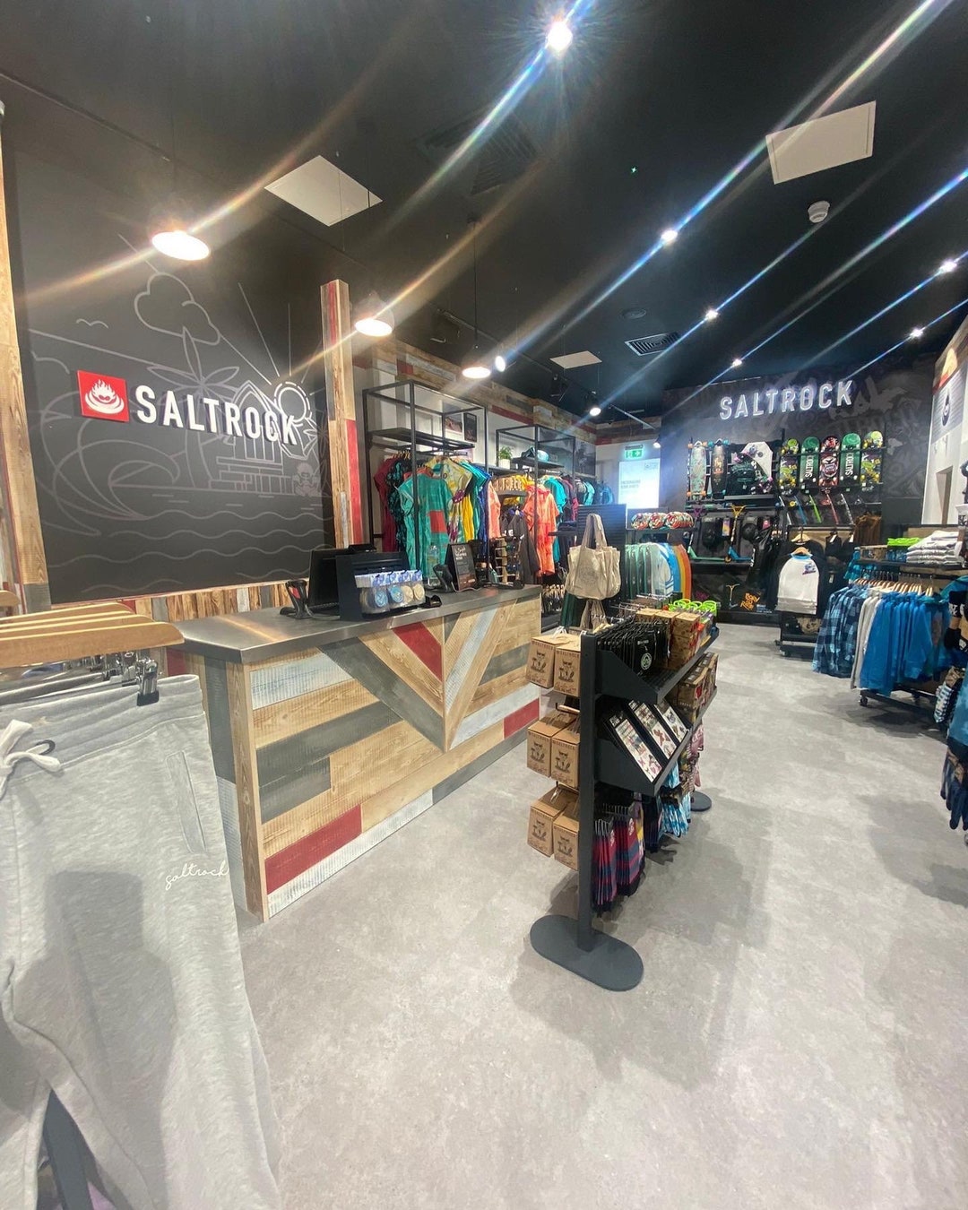 Saltrock Mix Rustic Timber Cladding Boards for Indoor or Outdoor Use ...