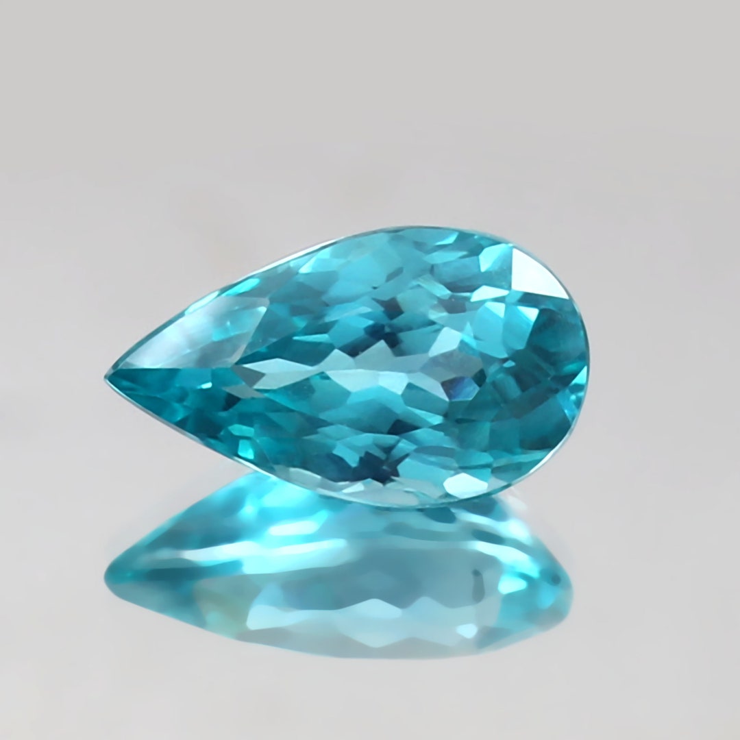 AAA Flawless Green Bi Color Ceylon Parti Sapphire Loose Pear Cut ...