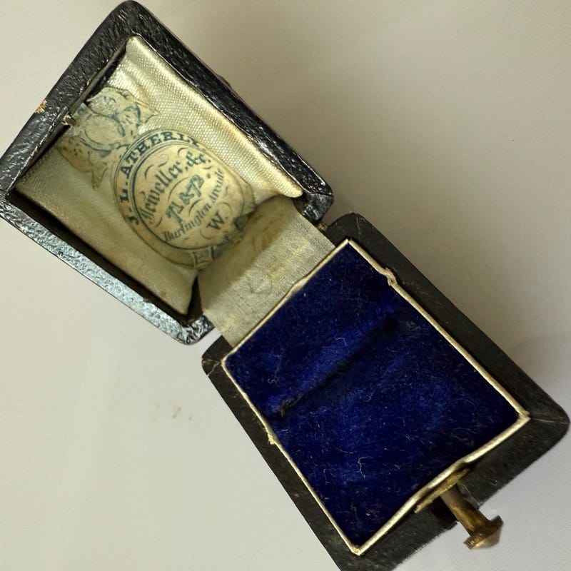 Antique Ring Box - Etsy