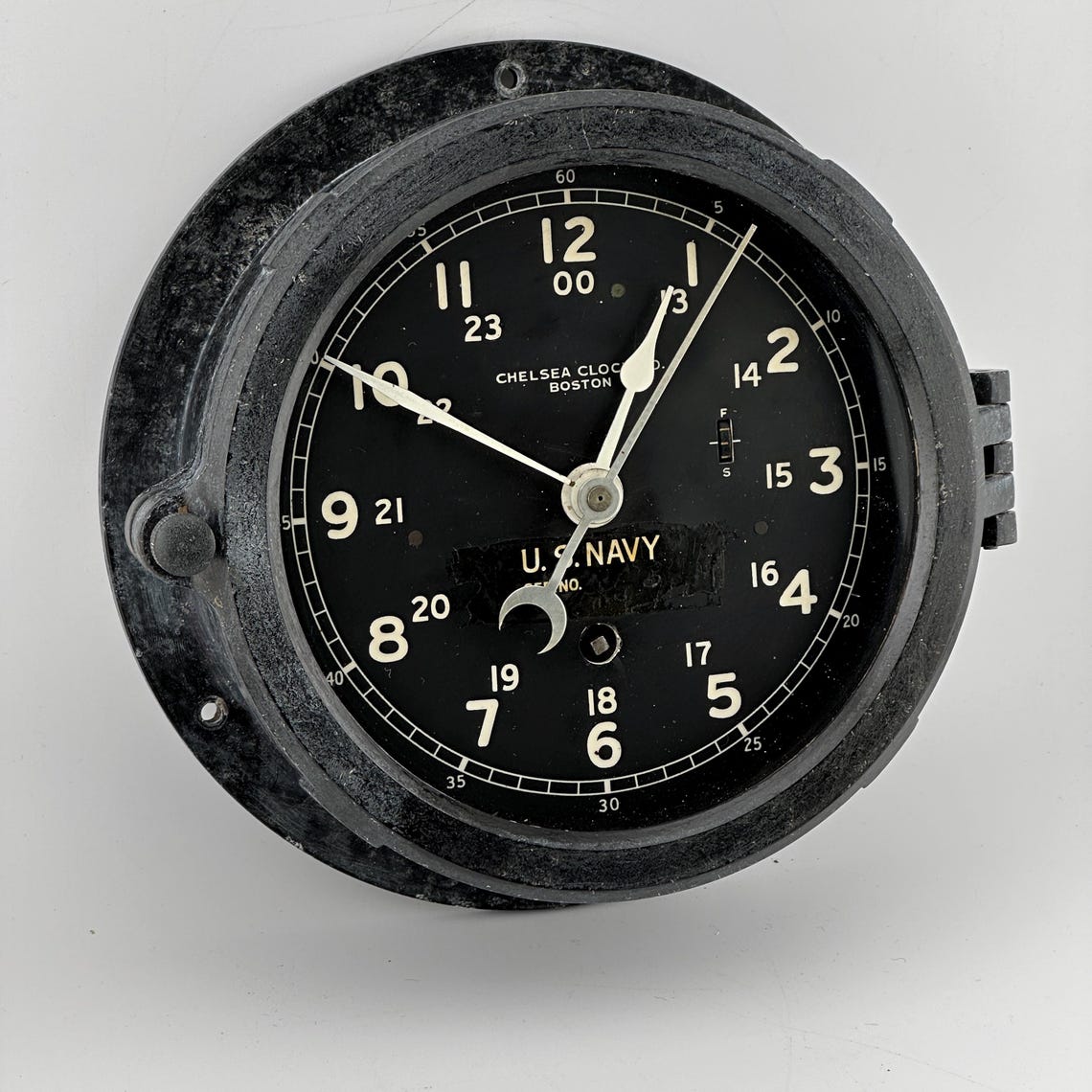 Chelsea US NAVY Wind up Bakelite Ship Clock - Boston - Etsy
