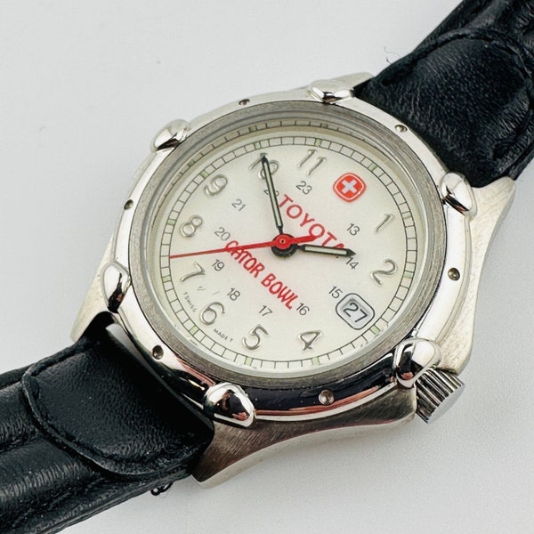 Wenger Sak Design Watch - Etsy