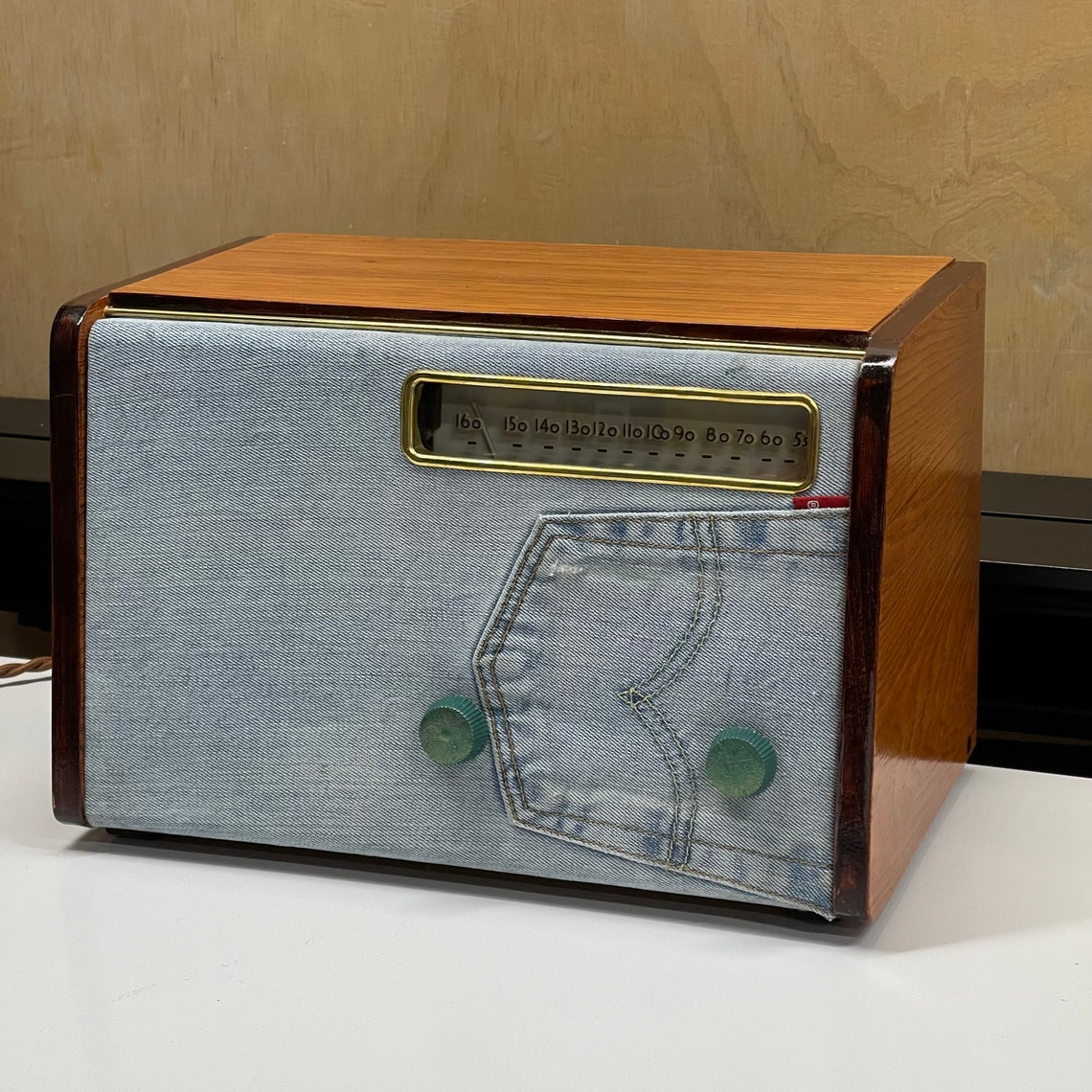Detrola X Levis 1947 Tube Radio Model 571 - Etsy