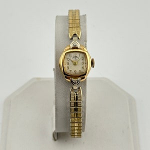 Vintage Monarch Watch Co. 14k Solid Gold & Diamond Ladies Cocktail ...