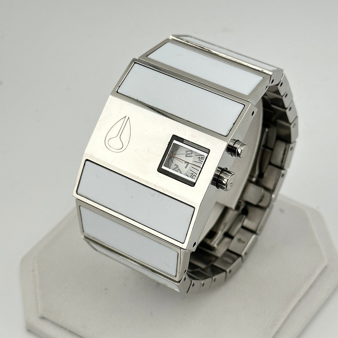 Nixon Rotolog White & Stainless Steel Men's 35mm Watch - Etsy