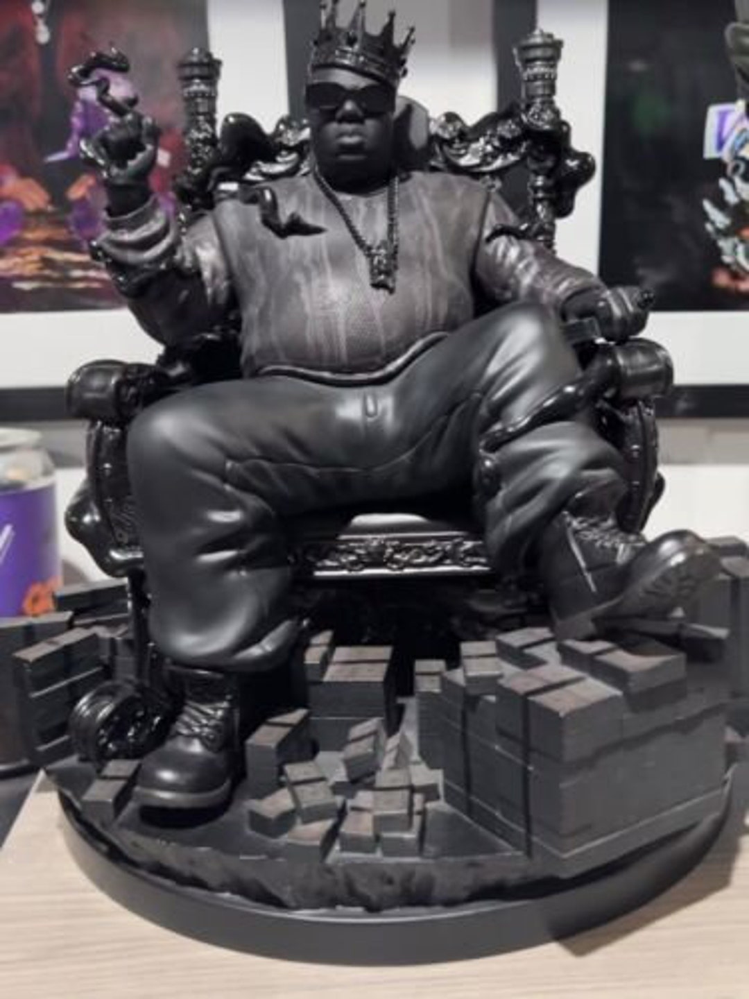 Notorious B.I.G. X Invisible Bully X Official BLACKOUT Statue Brand New ...