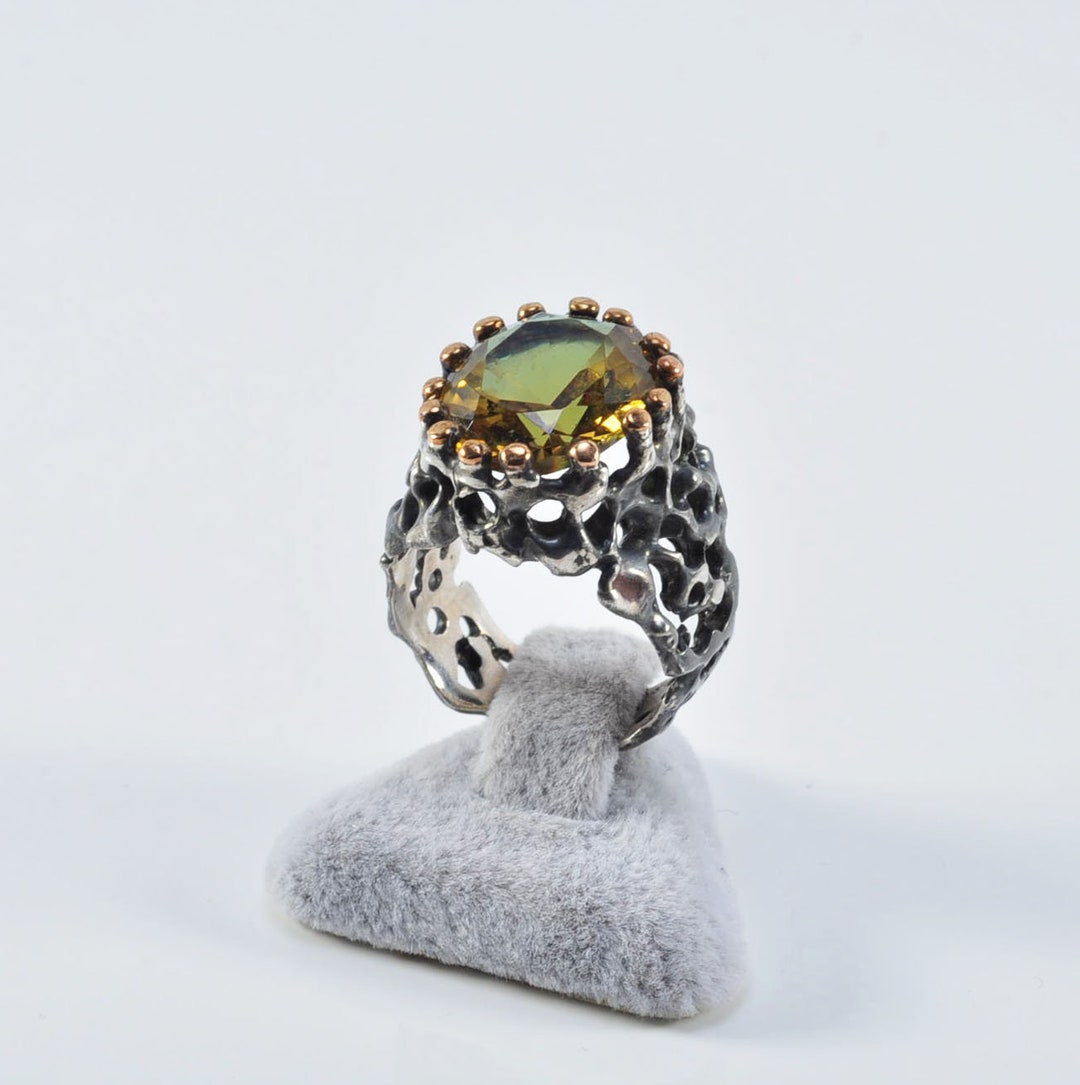 Handmade Color Changing Zultanite Silver Ring, Handcrafted Zultanite ...