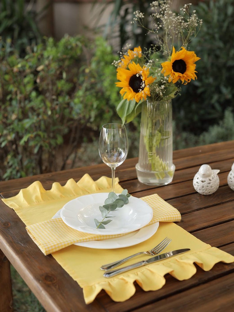 Yellow Gingham Placemat With Ruffled in Various Colour, Water Proof ...