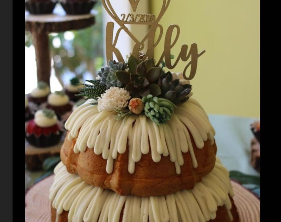 Beautiful Wedding Cake Decorating Kit / Live Succulents / Sola Wood ...