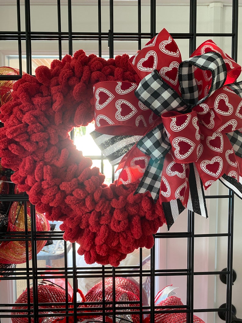 16 Furry Valentine Heart Wreaths. Hearts and Bows. Made With Love - Etsy