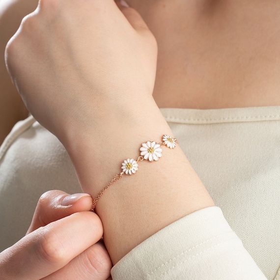 Etsy daisy bracelet store