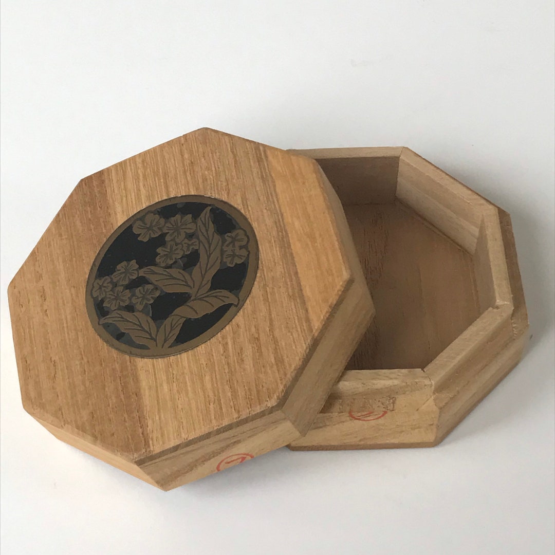 Vintage Kogo Japanese Incense Container - Etsy Vintage Kogo Japanese Incense Container - Etsy