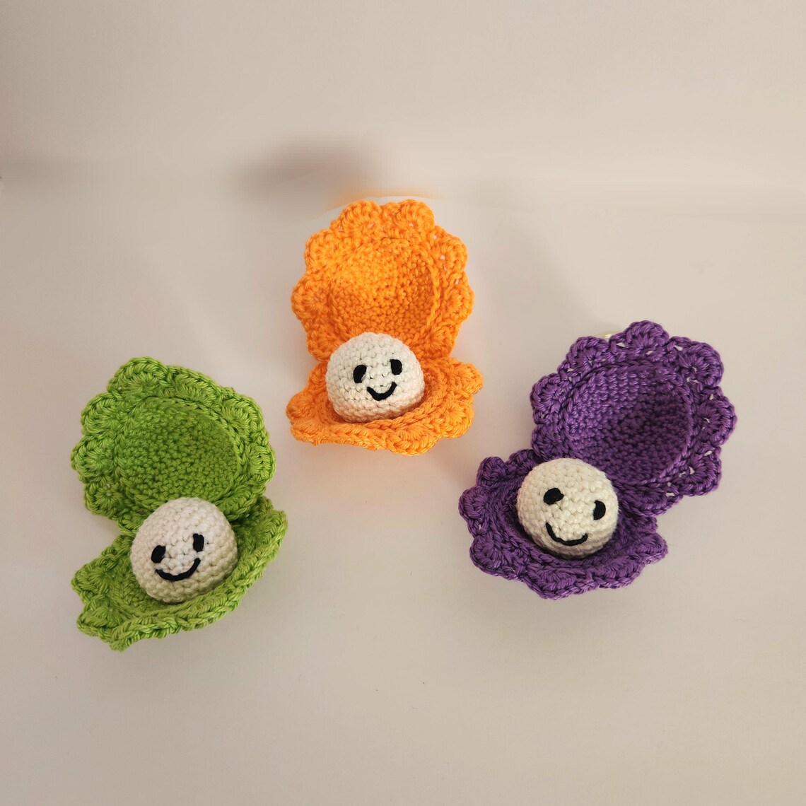 Amigurami Keychain- Clam With Pearl Keychain - Etsy