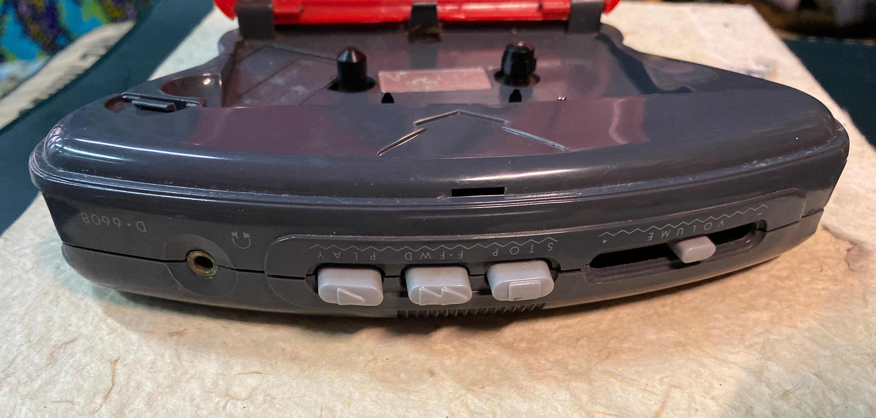 PHILIPS Moving Sound 80er Years WALKMAN Cassette Player Rare Red D6608 ...