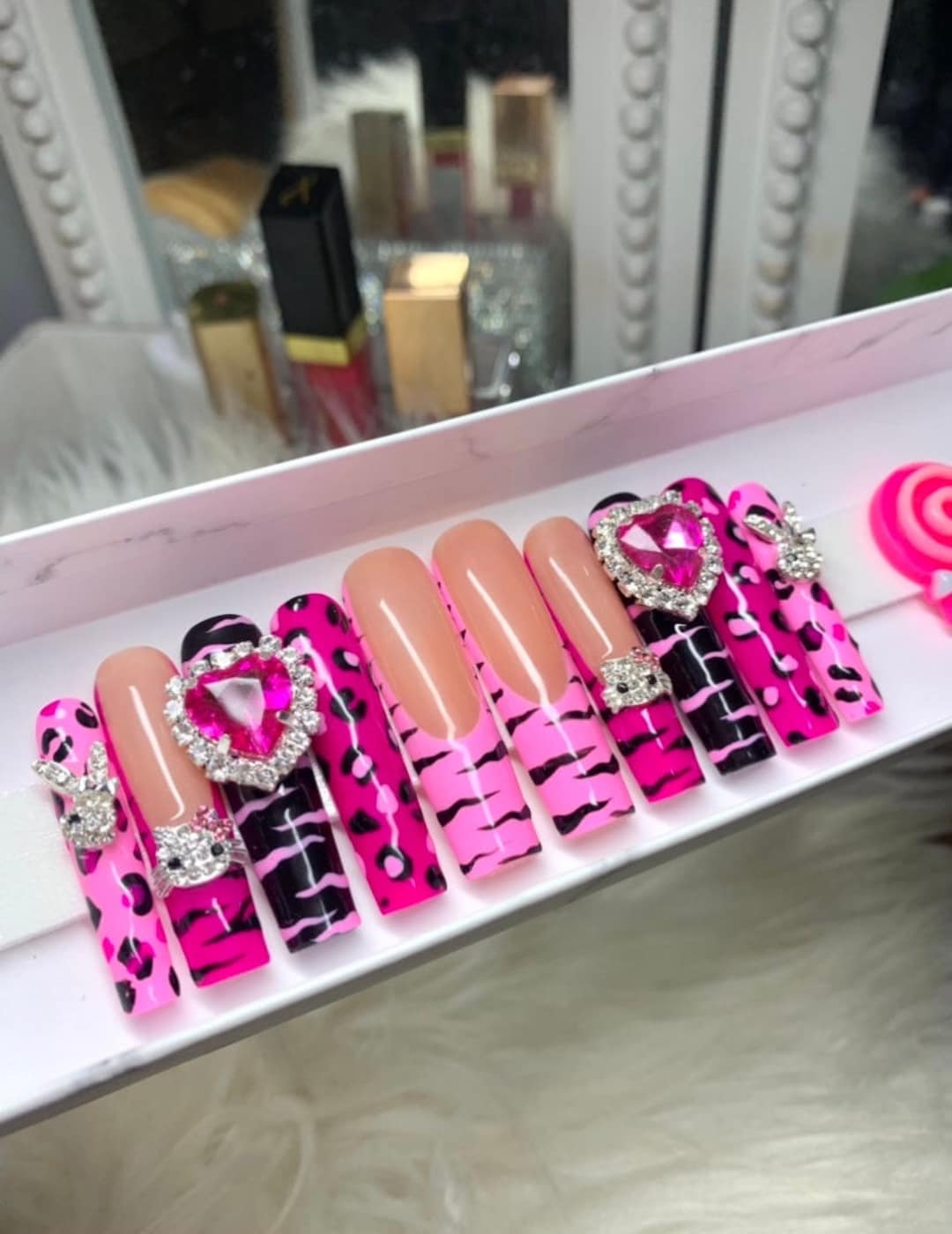 Hello Kitty Nails With Cheetah Print