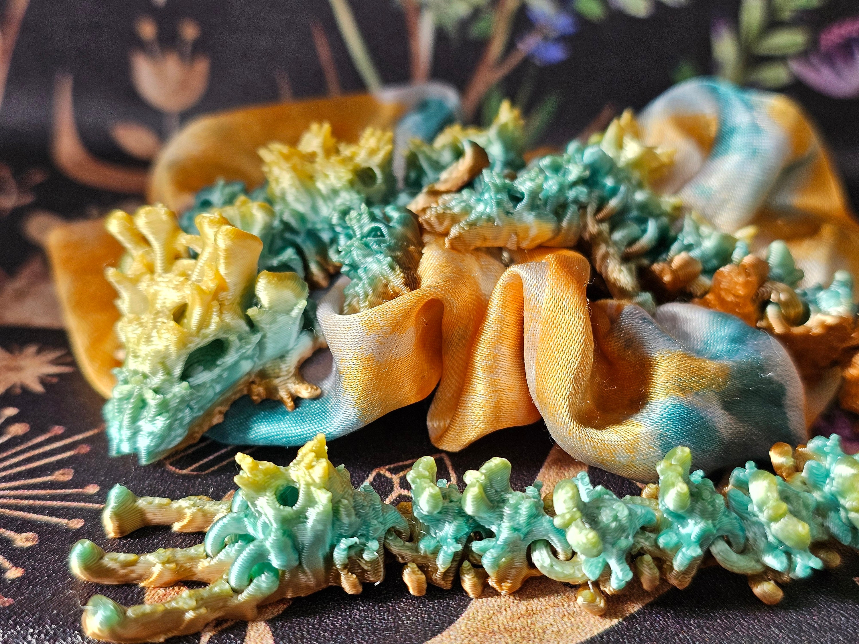 3D Printed Articulated Dragon, Baby Hollow/skull/goth/emo/pirate Fidget ...