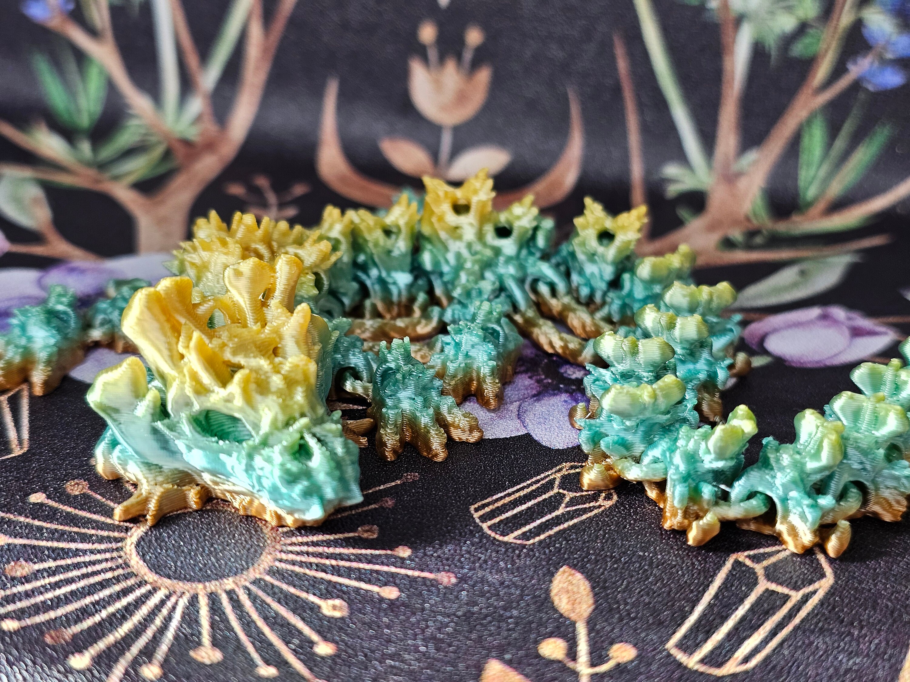 3D Printed Articulated Dragon, Baby Hollow/skull/goth/emo/pirate Fidget ...