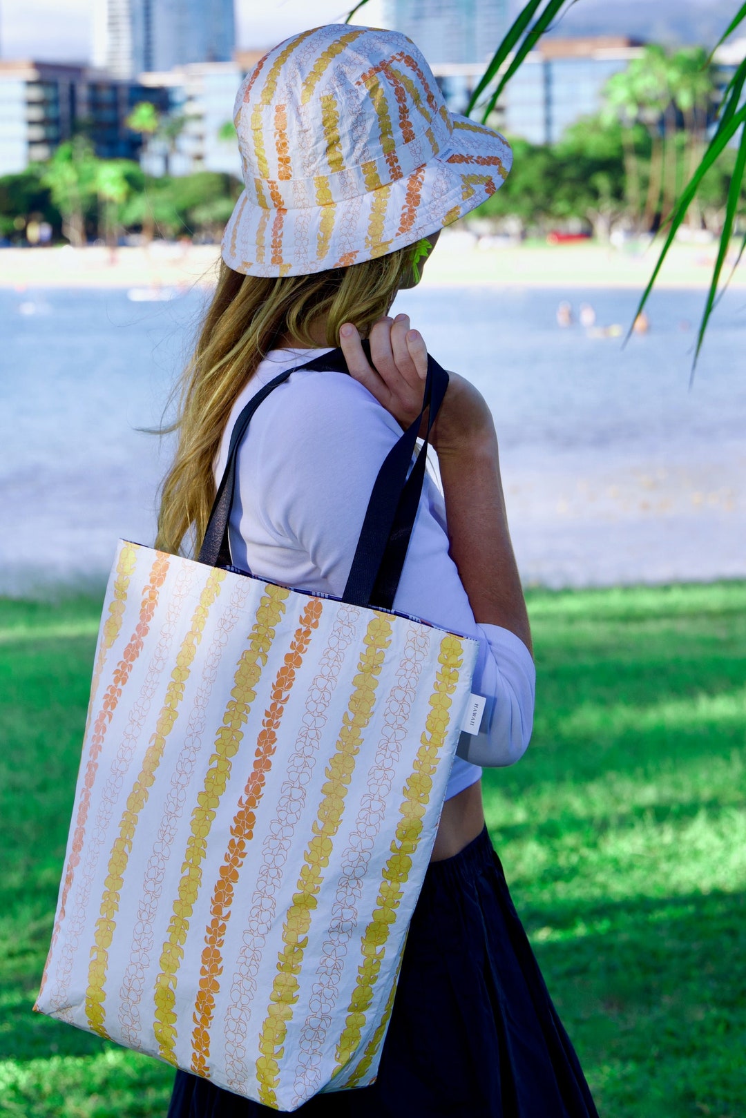 Hawaii Tote Pua Kenikeni Yellow and Palaka Navy - Etsy