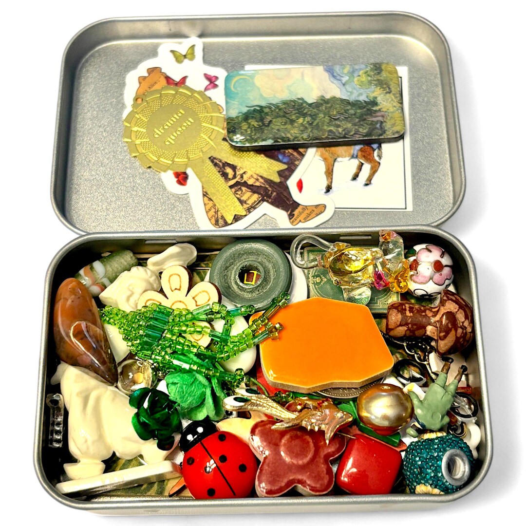 Vintage Miniatures. Crowcore and Fairycore. Miniature Items Treasure ...