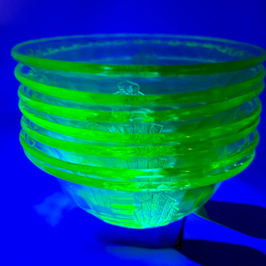 Uranium Vaseline Clear Glass Bowls Set of Seven With an Art Deco Motif ...