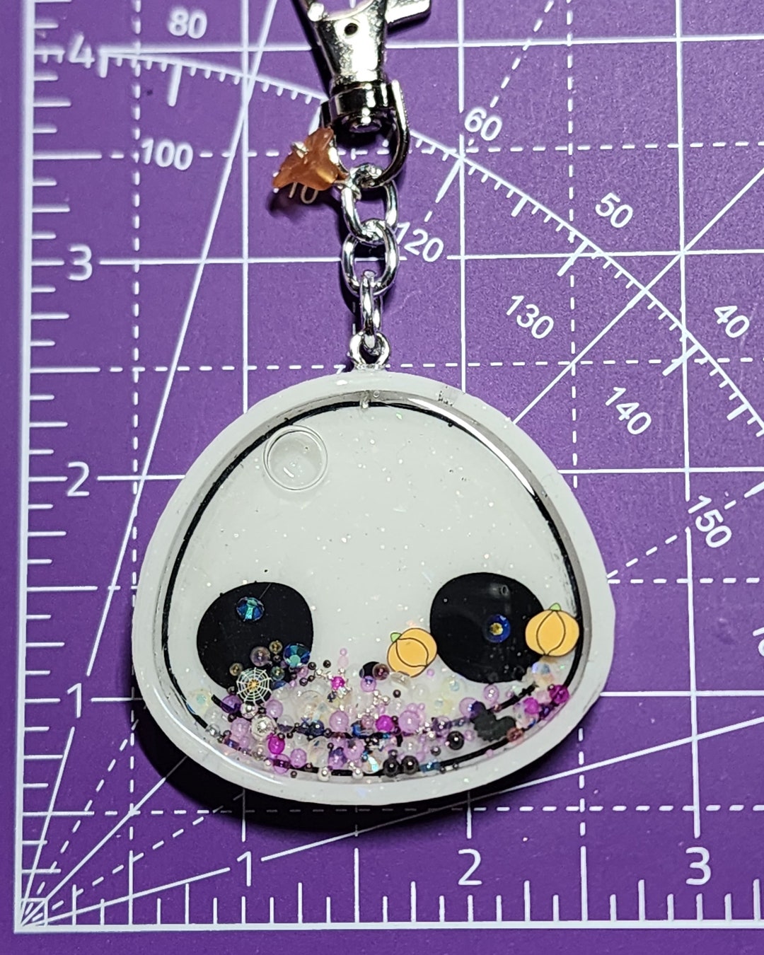 Resin Glowing Halloween Shaker Keychains - Etsy