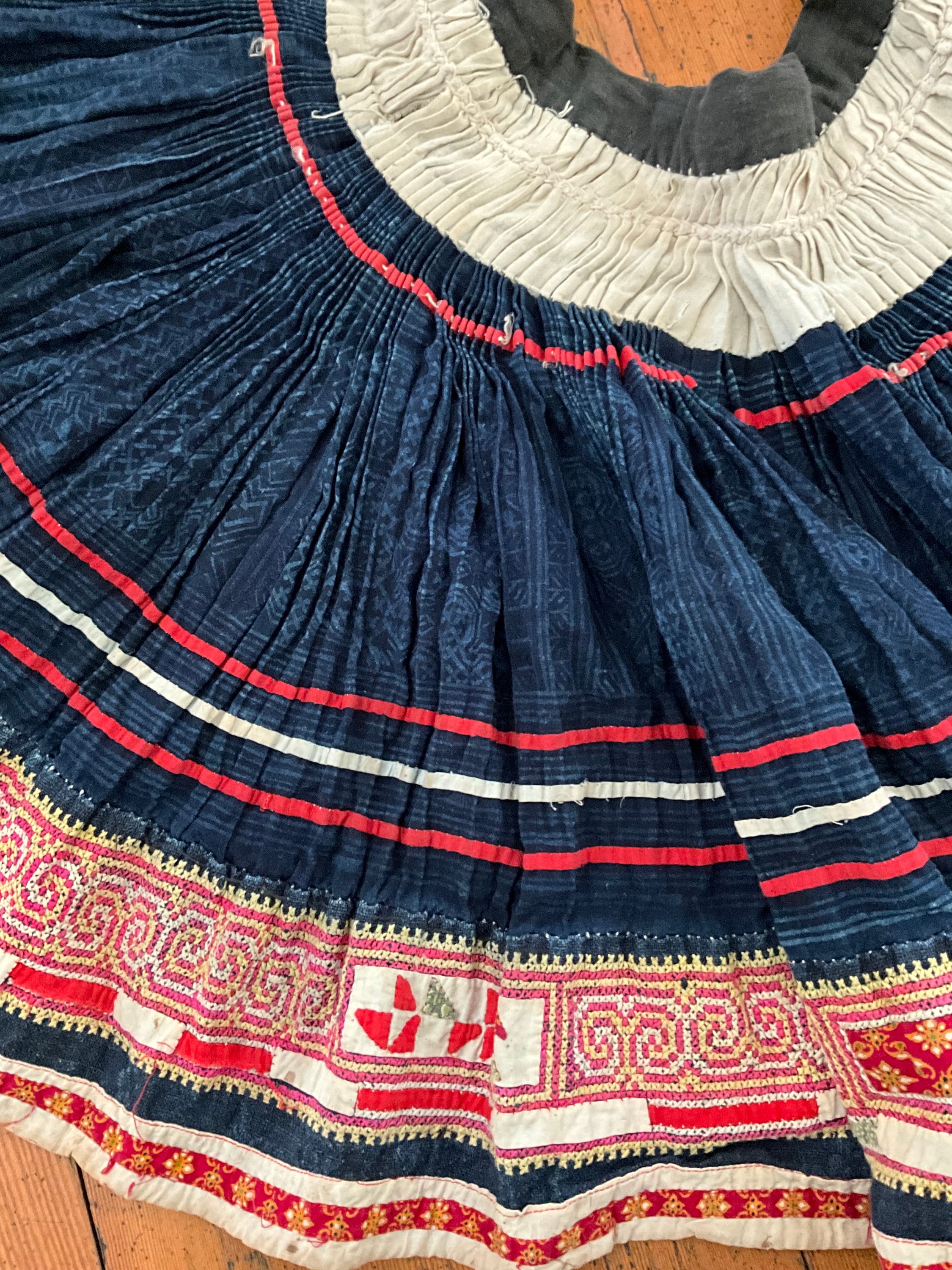 Vintage, Miao,hmong Tribe, Indigo Batik Dyed Pleated Embroidery Skirt ...