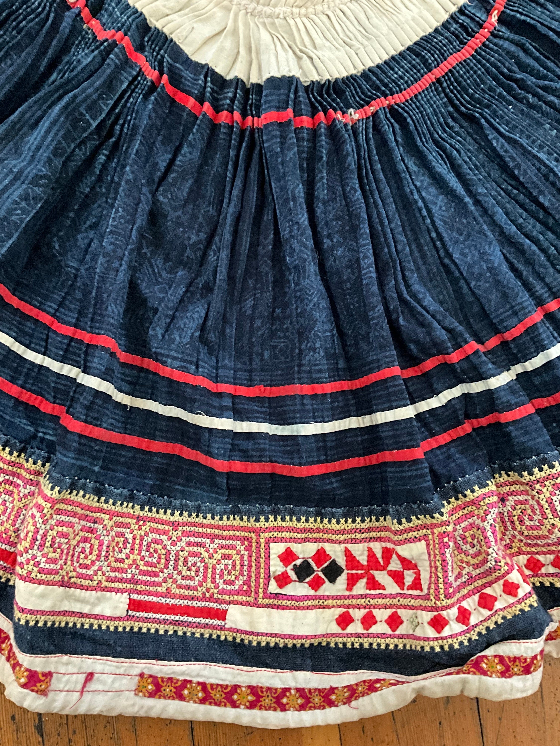Vintage, Miao,hmong Tribe, Indigo Batik Dyed Pleated Embroidery Skirt ...