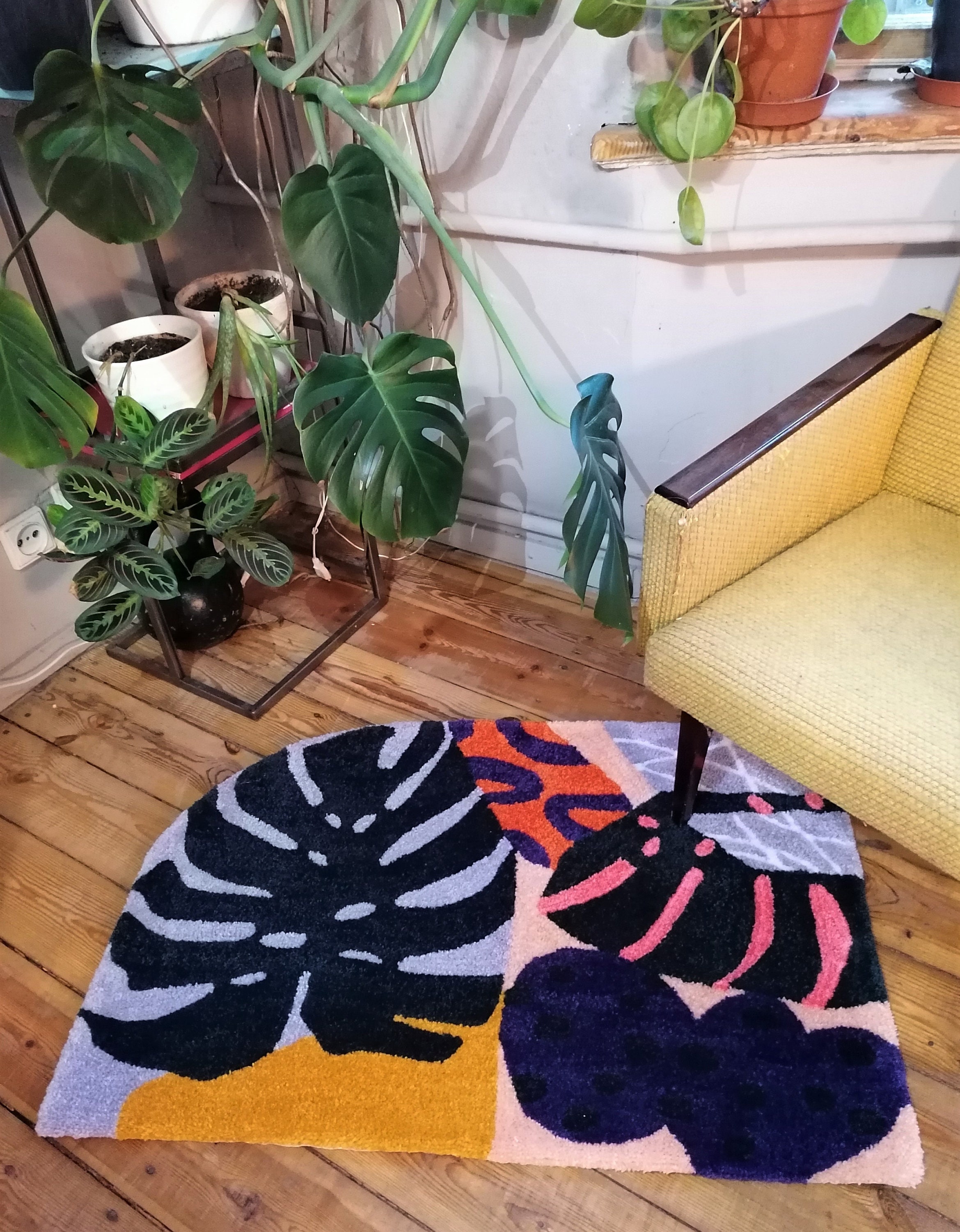 Monstera Rug. Hand Tufted Acrylic Rug With Felt Backing - Etsy