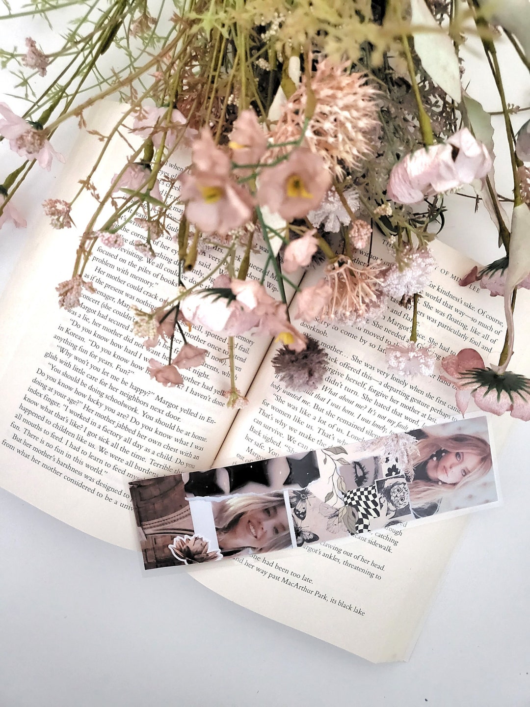 Sydney Sweeney Bookmark & Print - Etsy